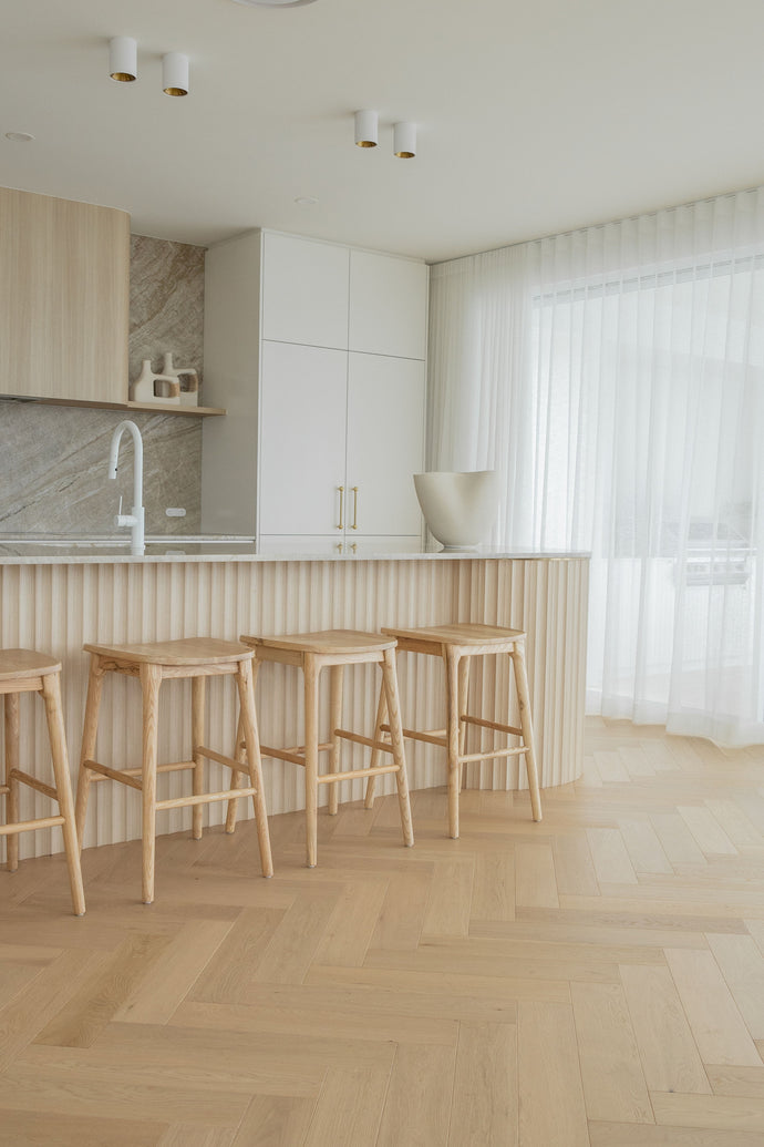 Arlow Counter Stool Ash Wood – P&R Styling