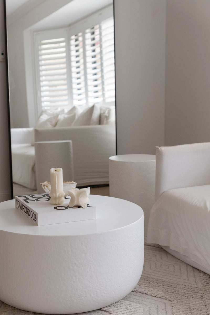 The Curve coffee table - pure white ripple concrete - pre order arrivi ...